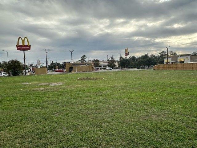 9603 Homestead Rd, Houston, TX 77016