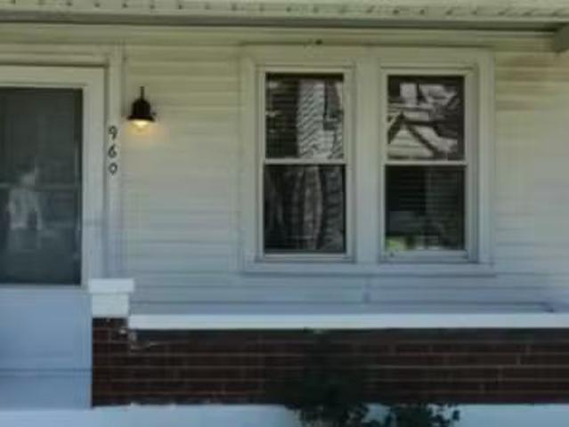 960 Charles St, Louisville, KY 40204 See Est. Value, Schools.
