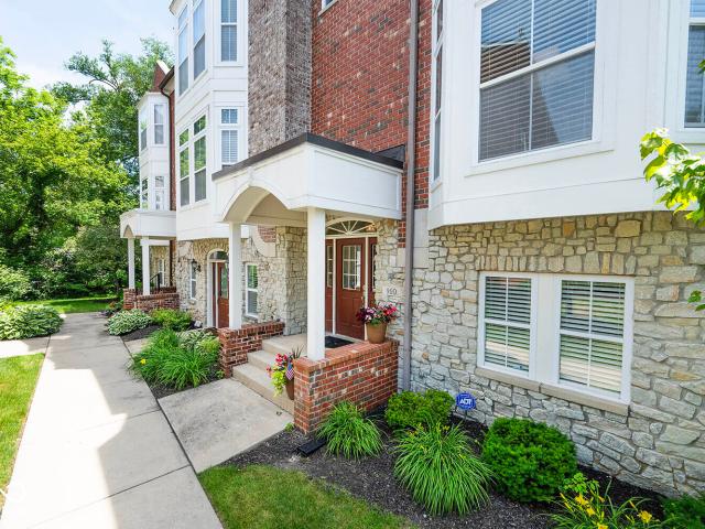 960 Brownstone Trace