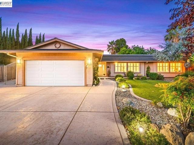 960 Kern Ct, Livermore, CA 94551