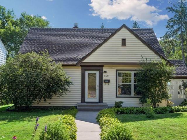 960 Hall Ave, West Saint Paul, MN 55118