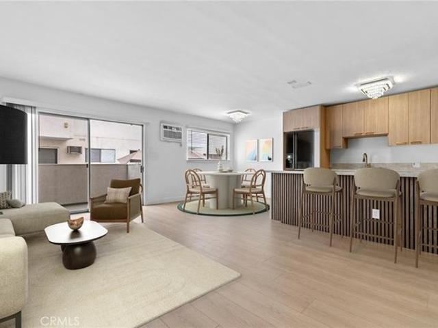 960 Larrabee St, West Hollywood, CA 90069