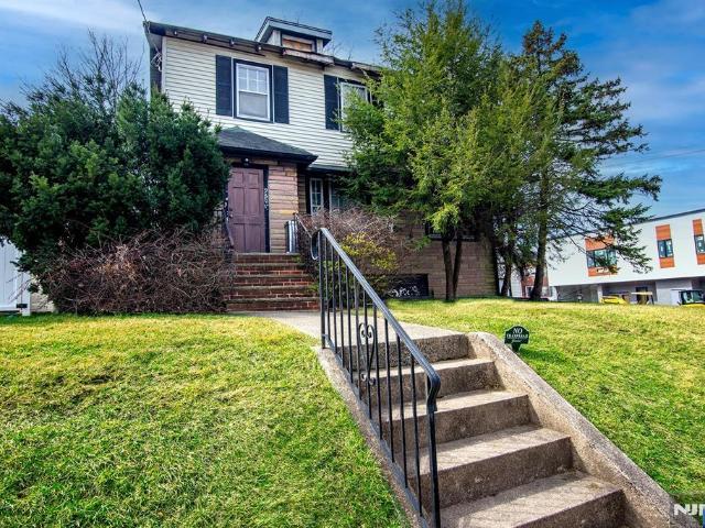 960 Maple Ave, Ridgefield, NJ 07657 | MLS #26007 | Compass