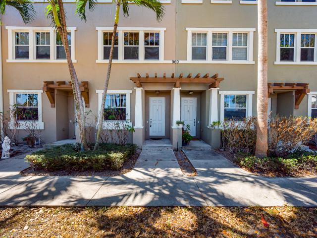 960 Millbrae Ct, Unit 3, West Palm Beach, FL 33401 | MLS #R11167 | Compass