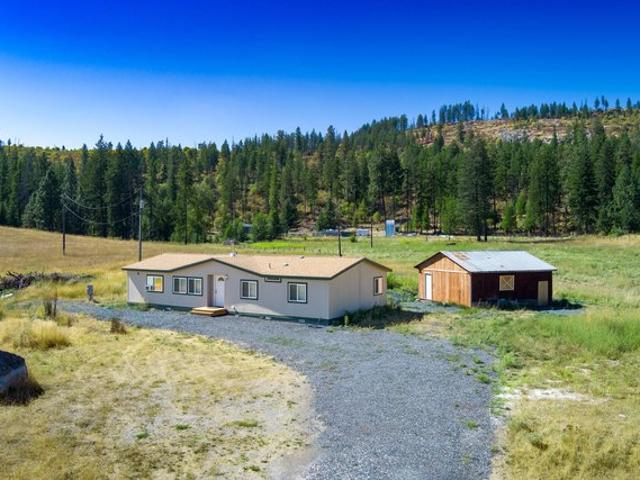 960 Philpott Rd, Colville, WA 99114
