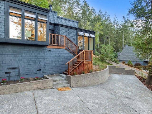 960 Wild Oak Dr, Santa Rosa, CA 95409 | MLS #324080 | Compass