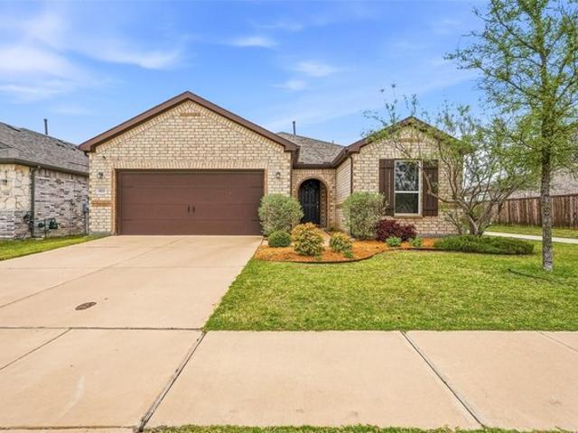 960 Tule Dr, Aubrey, TX 76227