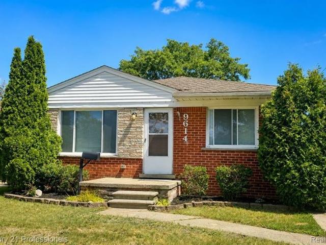 9614 Garfield, Redford, MI 48239