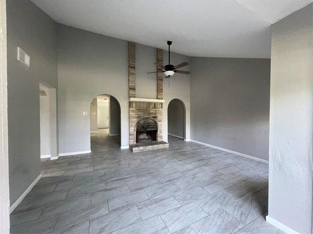 9614 Wellsworth Dr, Houston, TX 77083