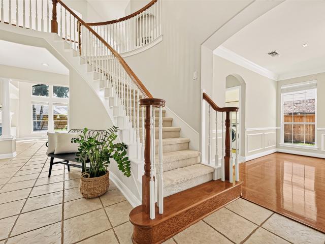 9614 Woodcliff Lake Drive