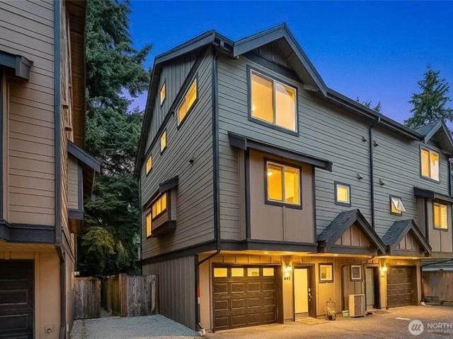 9615 Roosevelt Way NE Unit A, Seattle, WA 98115
