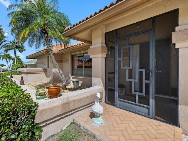 9615 Sun Pointe Dr, Boynton Beach, FL 33437 | MLS #B26012 | Compass
