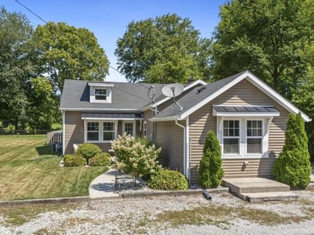9615 Saint Joseph St, Leo, IN 46765