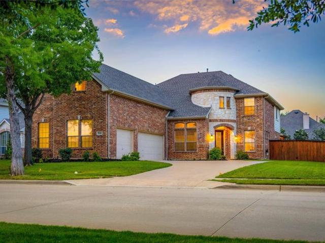 9616 Barksdale Dr, Fort Worth, TX 76244