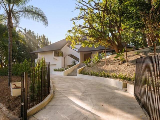 9617 Oak Pass Rd, Beverly Hills, CA 90210