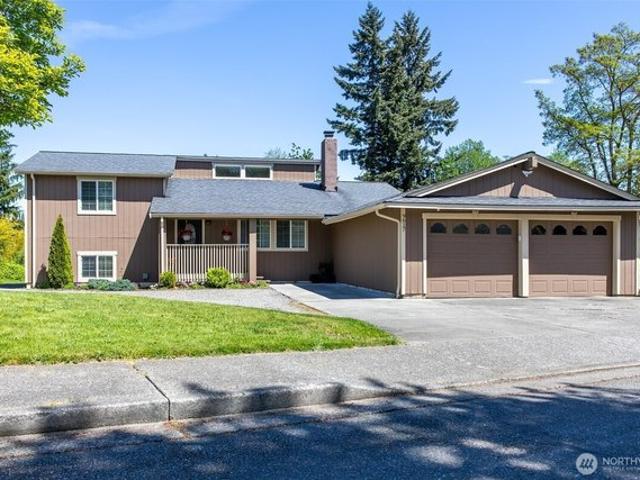 9617 Belmont Dr, Everett, WA 98208
