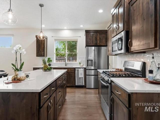 9617 W DE Witt St, Boise, ID 83704