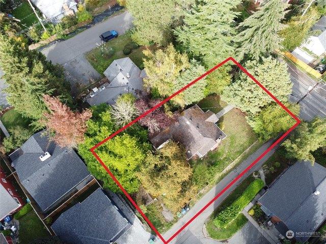 9617 15th Ave NE, Seattle, WA 98115