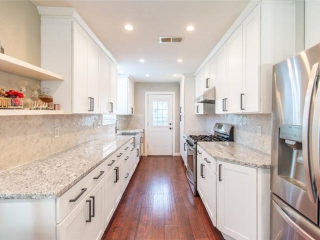 9619 Highmeadow Dr, Houston, TX 77063