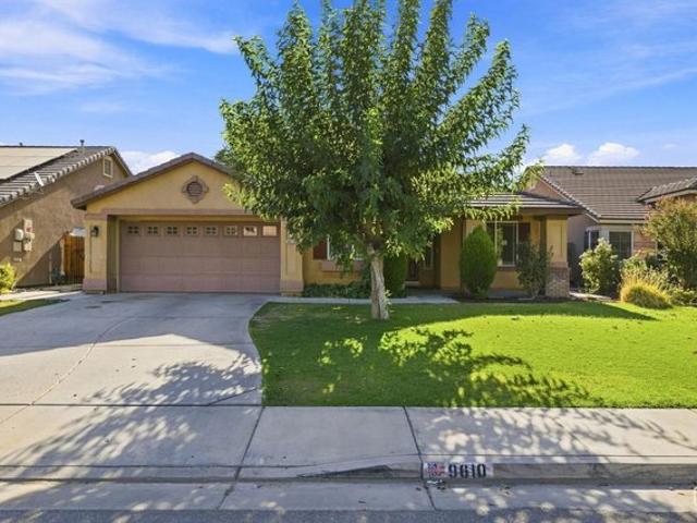 9610 Dusty Wheat Dr, Bakersfield, CA 93313