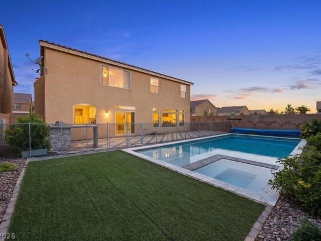 9610 Twin Rivers Ct, Las Vegas, NV 89139
