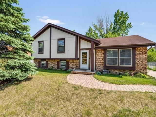 9611 W Darnel Ave, Milwaukee, WI 53224