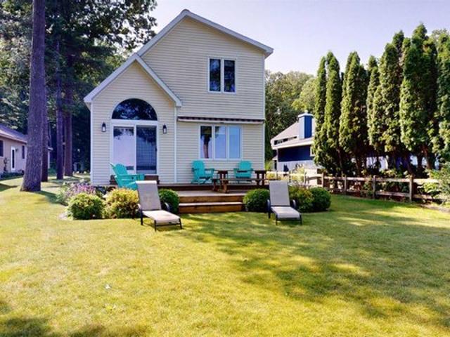 9612 Fowler Ln NW, Rapid City, MI 49676