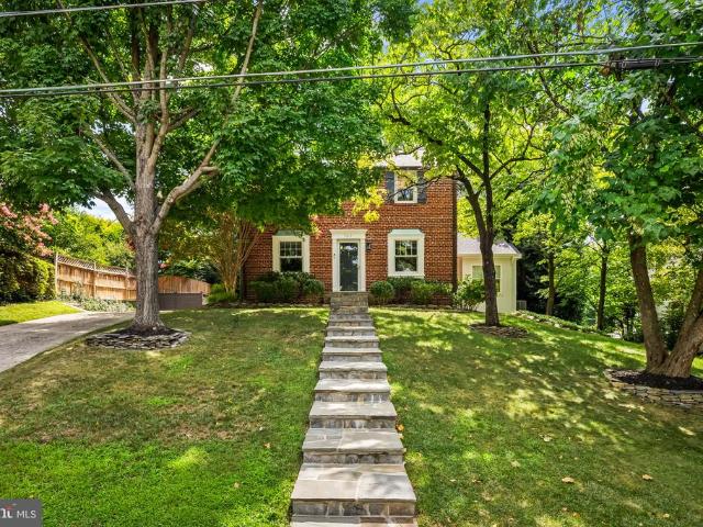 9613 Parkwood Drive