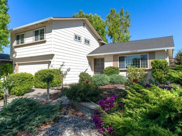 961 Chemise Dr, San Jose, CA 95136