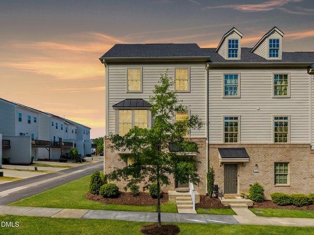 961 Daybreak Dr, Durham, NC 27713