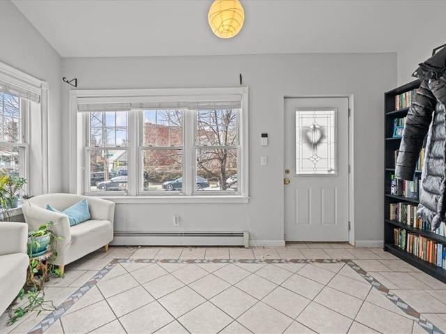 961 Dahill Road