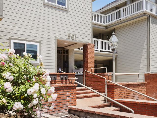 961 E California Boulevard 327