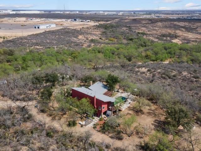 961 Pico, Laredo, TX 78045