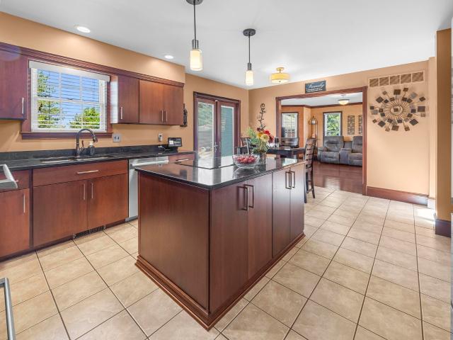 961 W 19th Street