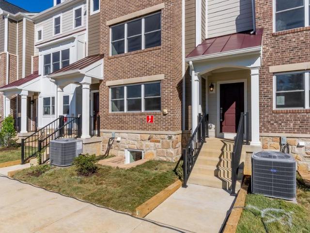 961 Woodstock Commons Drive # 108A