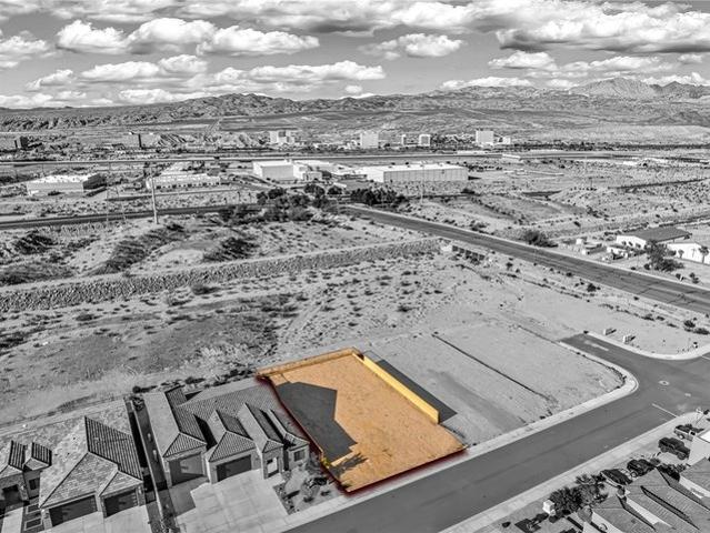 961 Thumb Butte Dr, Bullhead City, AZ 86429