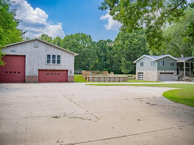 9625 Glenn Road