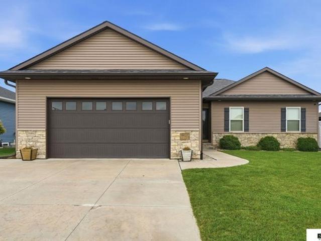9625 S 71st St, Lincoln, NE 68516