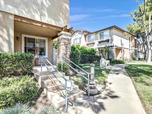 9625 W Canyon Ter, Unit 4, San Diego, CA 92123 | MLS #260005