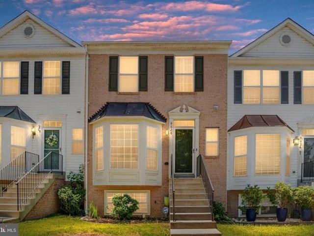 9626 Eaton Woods Pl, Lorton, VA 22079
