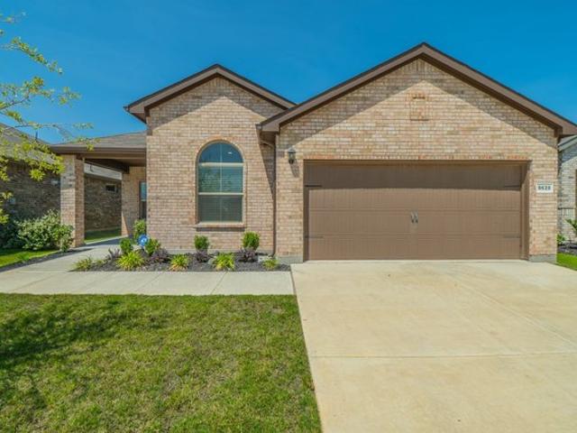 9628 Austin Hollow Rd, Fort Worth, TX 76036