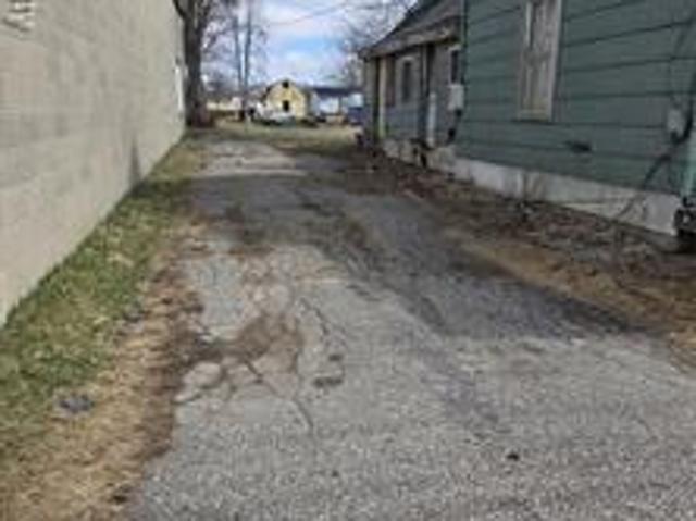 9620 Main