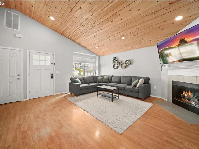 9620 n edison st
