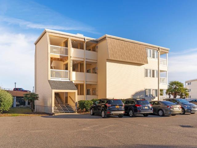 9620 Shore Dr. C101