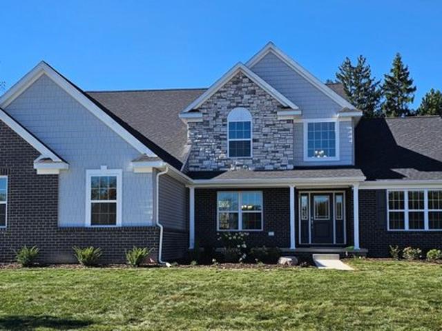 9620 Valleyview Ct, Saline, MI 48176