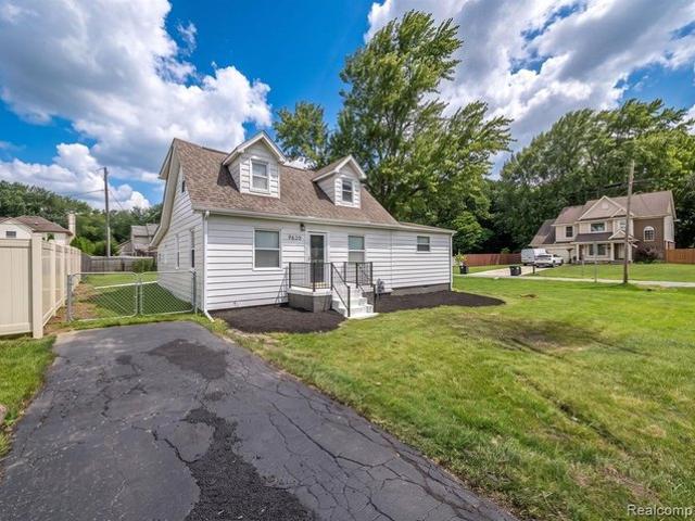 9620 Wilkie St, Taylor, MI 48180