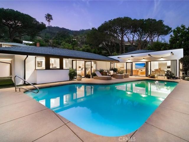 9621 Cedarbrook Dr, Beverly Hills, CA 90210