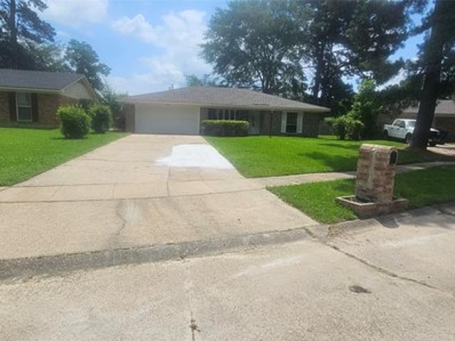 9621 Royalton Dr, Shreveport, LA 71118