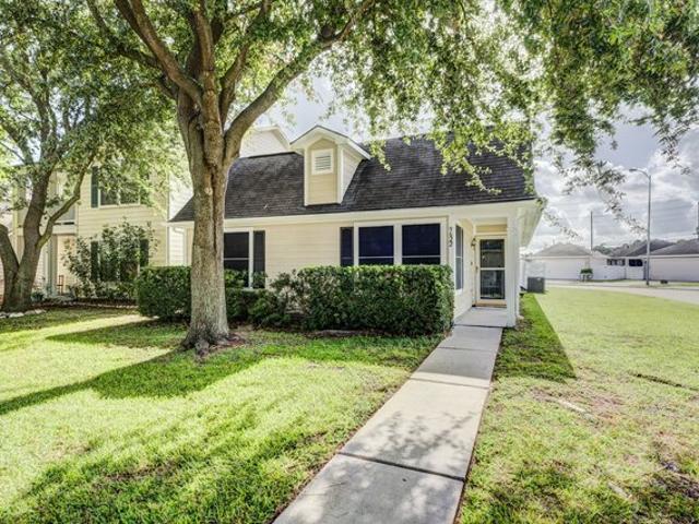 9622 Farrell Dr, Houston, TX 77070