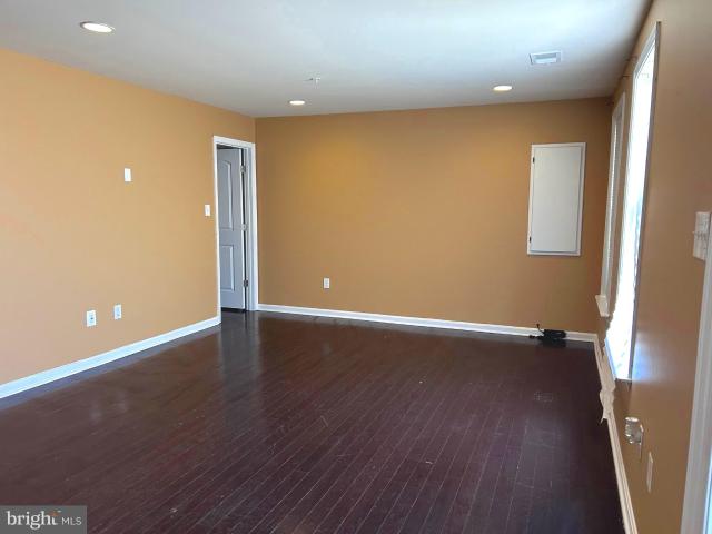 9623 Smithview Pl, Lanham, MD 20706 | MLS #MDPG2189